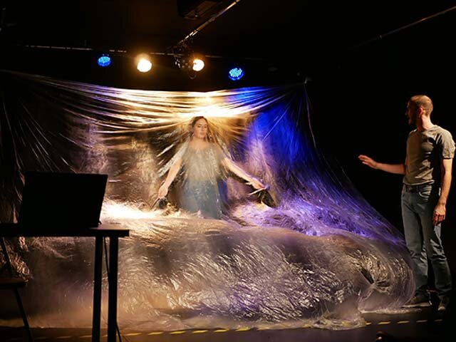 Entradas Por todas las lunas de hierro en Madrid | Taquilla.com