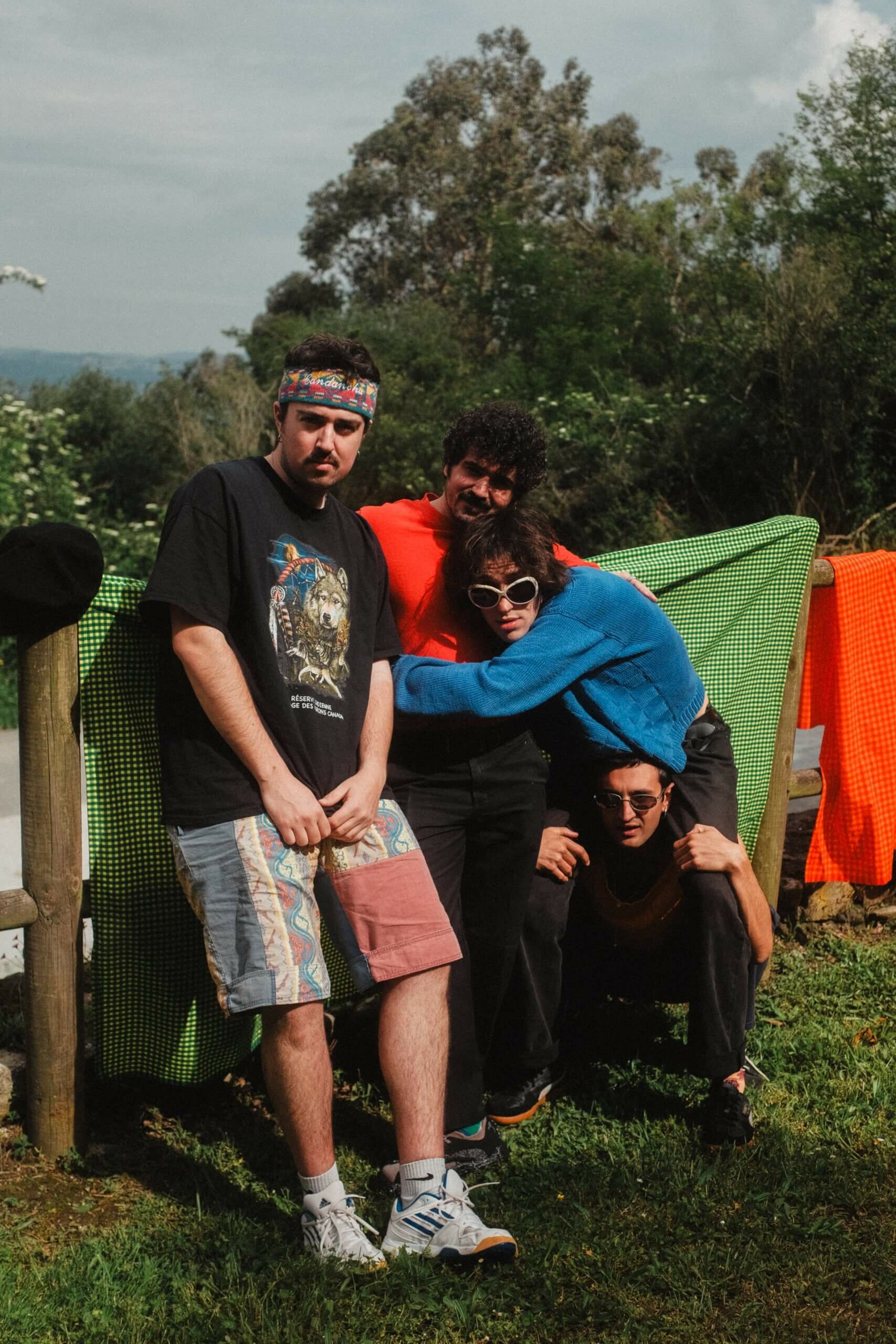 Entradas Ezezez - Todos los Conciertos y Gira 2025 | Taquilla.com